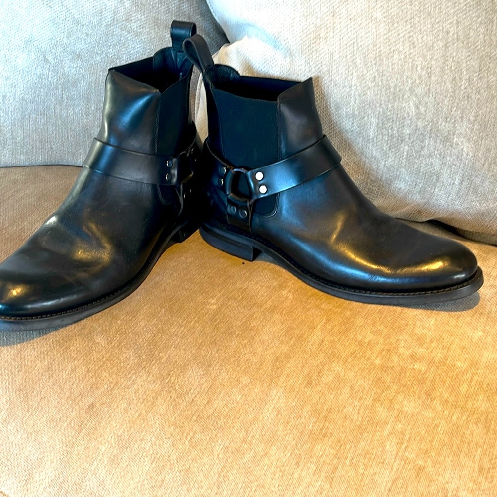 Frye Men’s Stone Harness Chelsea Boot - Gem